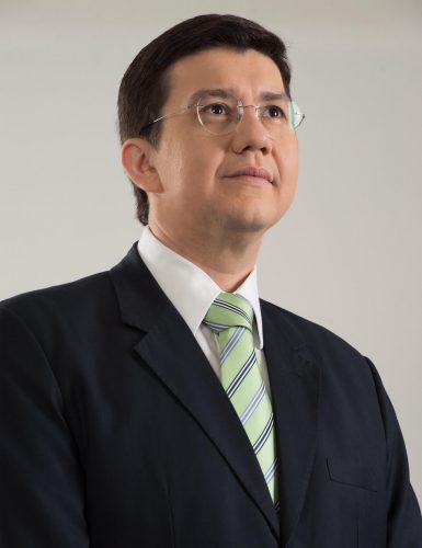 Edson Santana, à frente do Movimento União Pela Ordem, é um dos ...