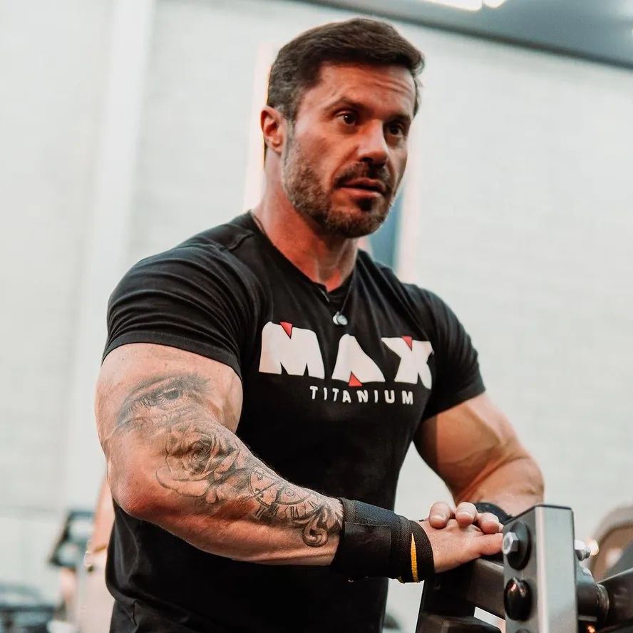 Renato Cariani e gigantes do fisiculturismo desembarcam em Fortaleza ...